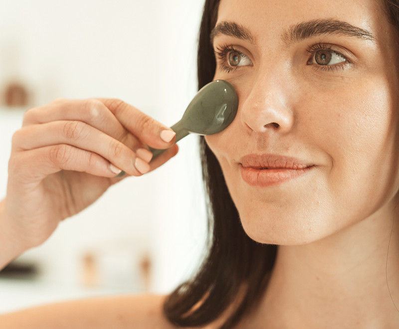 Buy Celluvac Jade Acupressure Gua Sha Spoon Online | Faithful to Nature